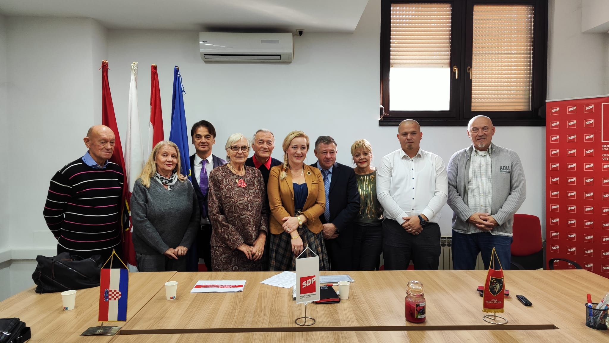 SDP predstavio mirovinsku reformu: mijenjali bi formulu usklađivanja i ... SDP predstavio mirovinsku reformu: mijenjali bi formulu usklađivanja i ...