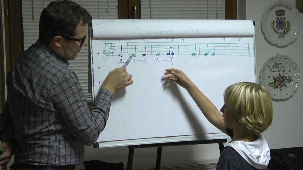 FOTO KUD ''Gradići'' pokrenuo Malu tamburašku školu - Kronike Velike Gorice