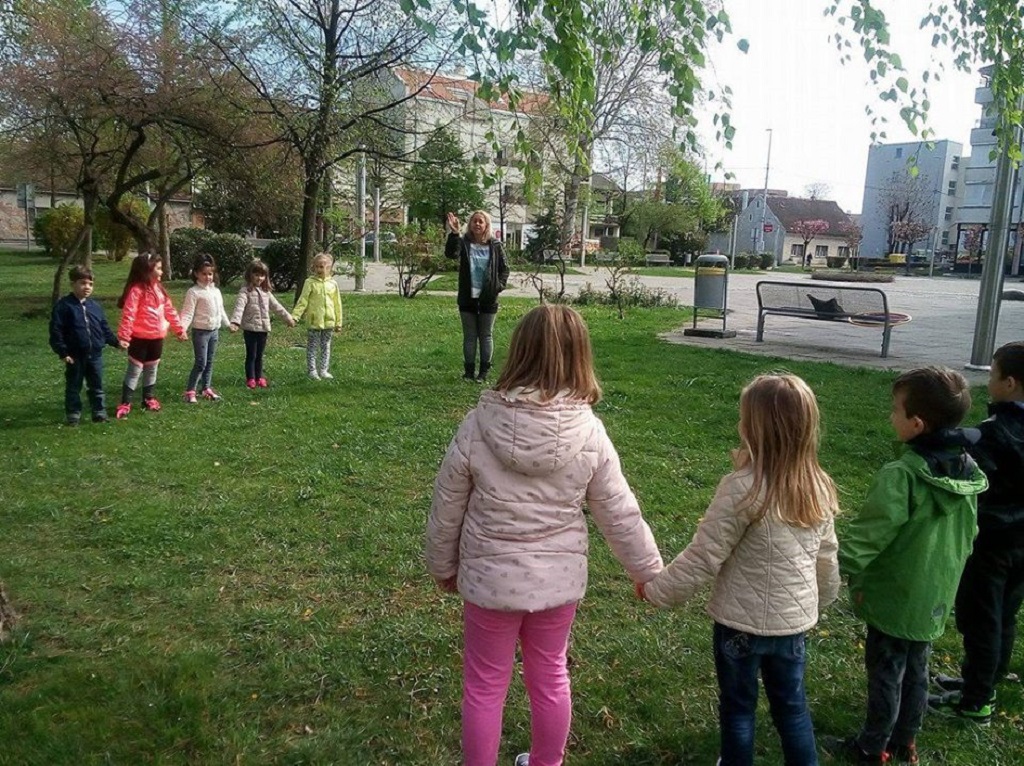 FOTO VIJEST Djeca obilježila Međunarodni dan dječje knjige i zaigrala ...