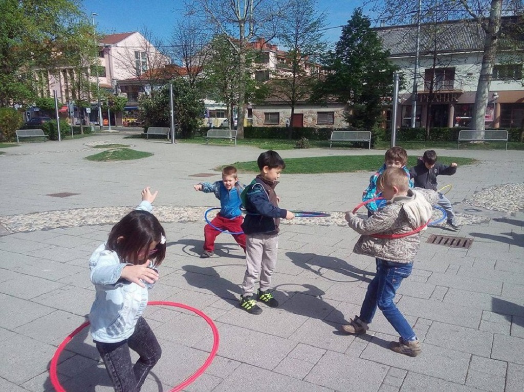 FOTO VIJEST Djeca obilježila Međunarodni dan dječje knjige i zaigrala ...