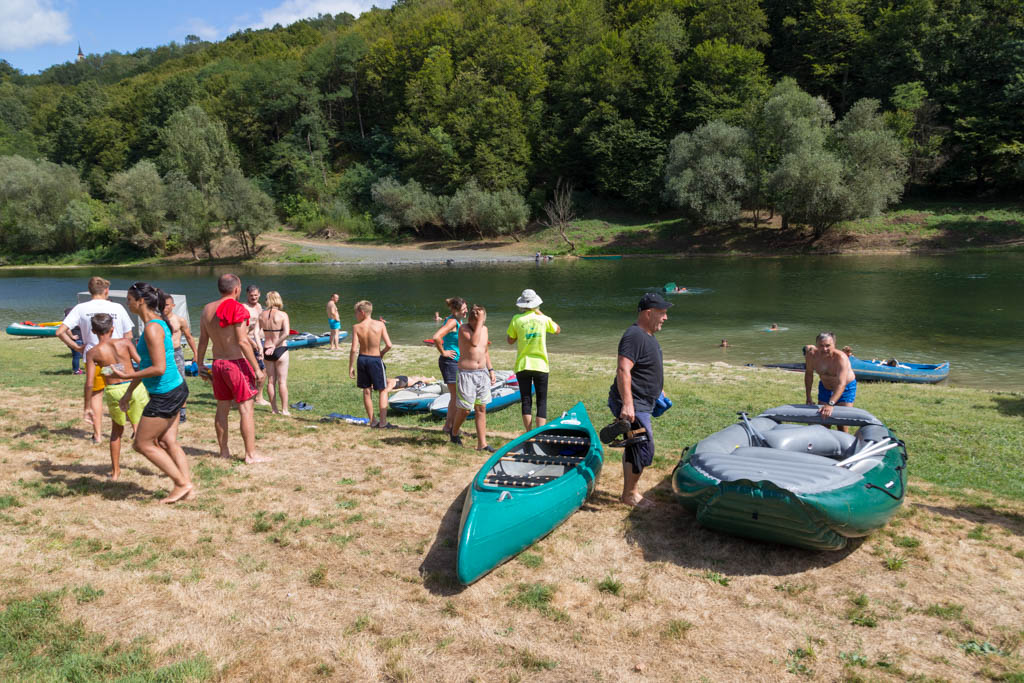 FOTO U Pokupskom održani Općinski plov te natjecanje u kanuu i kajaku ...